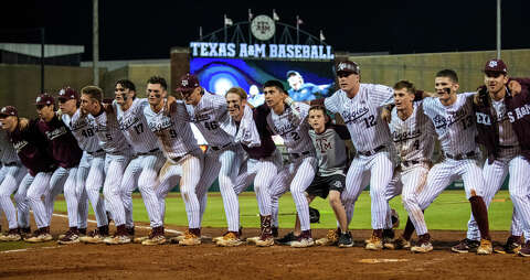 NCAA baseball tournament: A&M defeats Texas in 11 innings