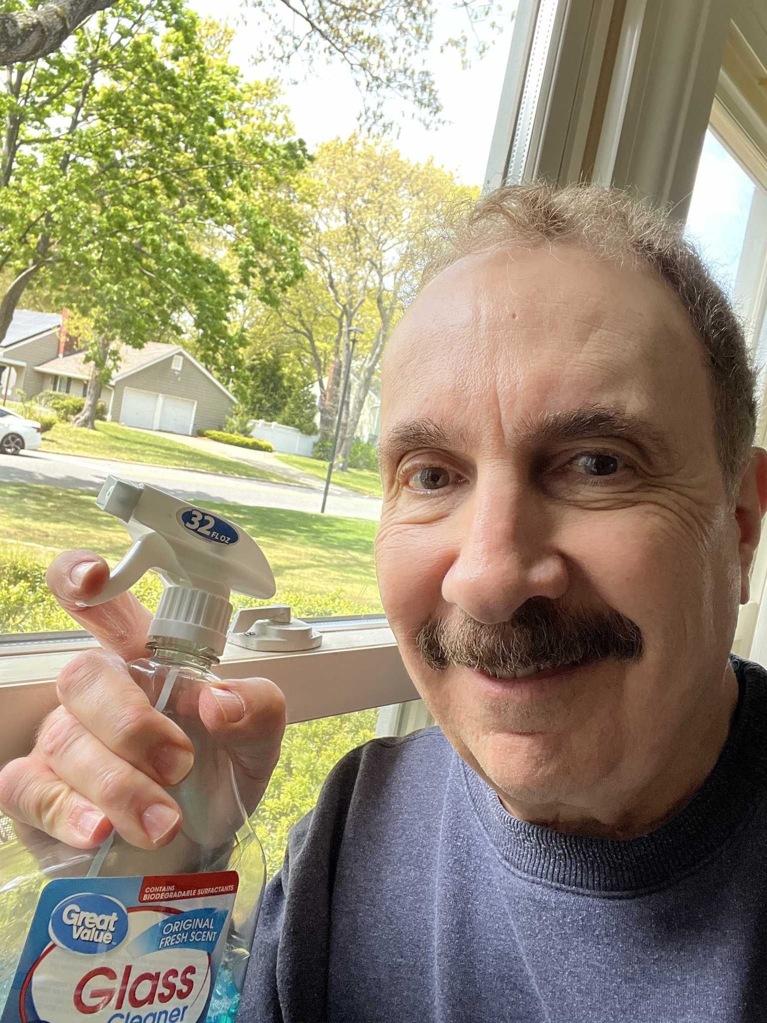 Jerry Zezima (opinion): To be clear, I hate cleaning windows