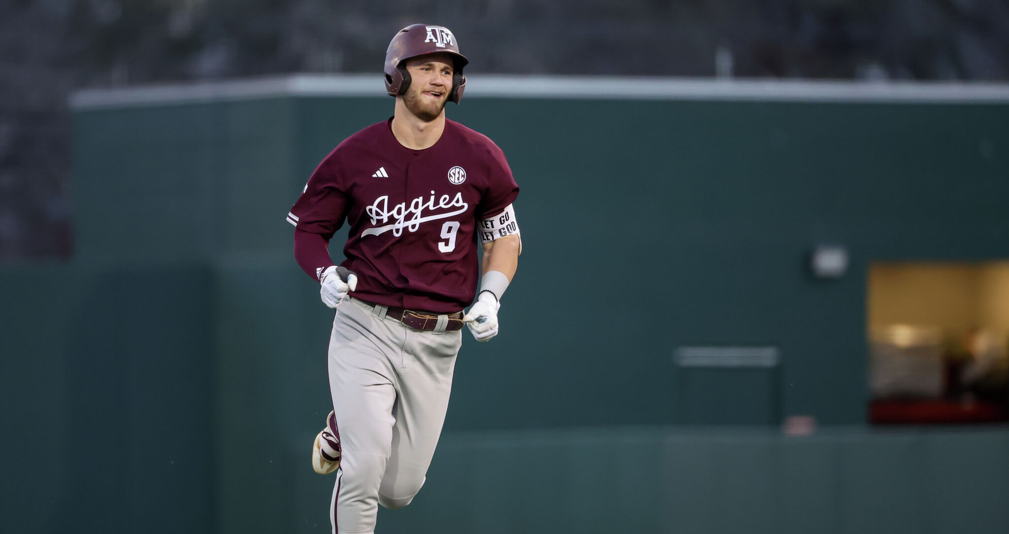 NCAA baseball tournament: Texas A&M reaches super regional