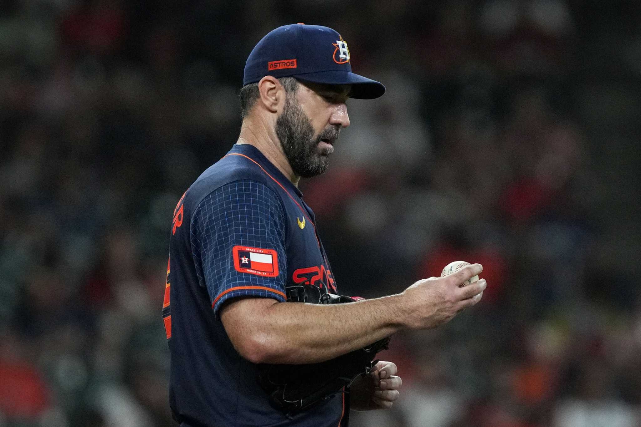 Houston Astros: Justin Verlander making 'slow progress' with injury