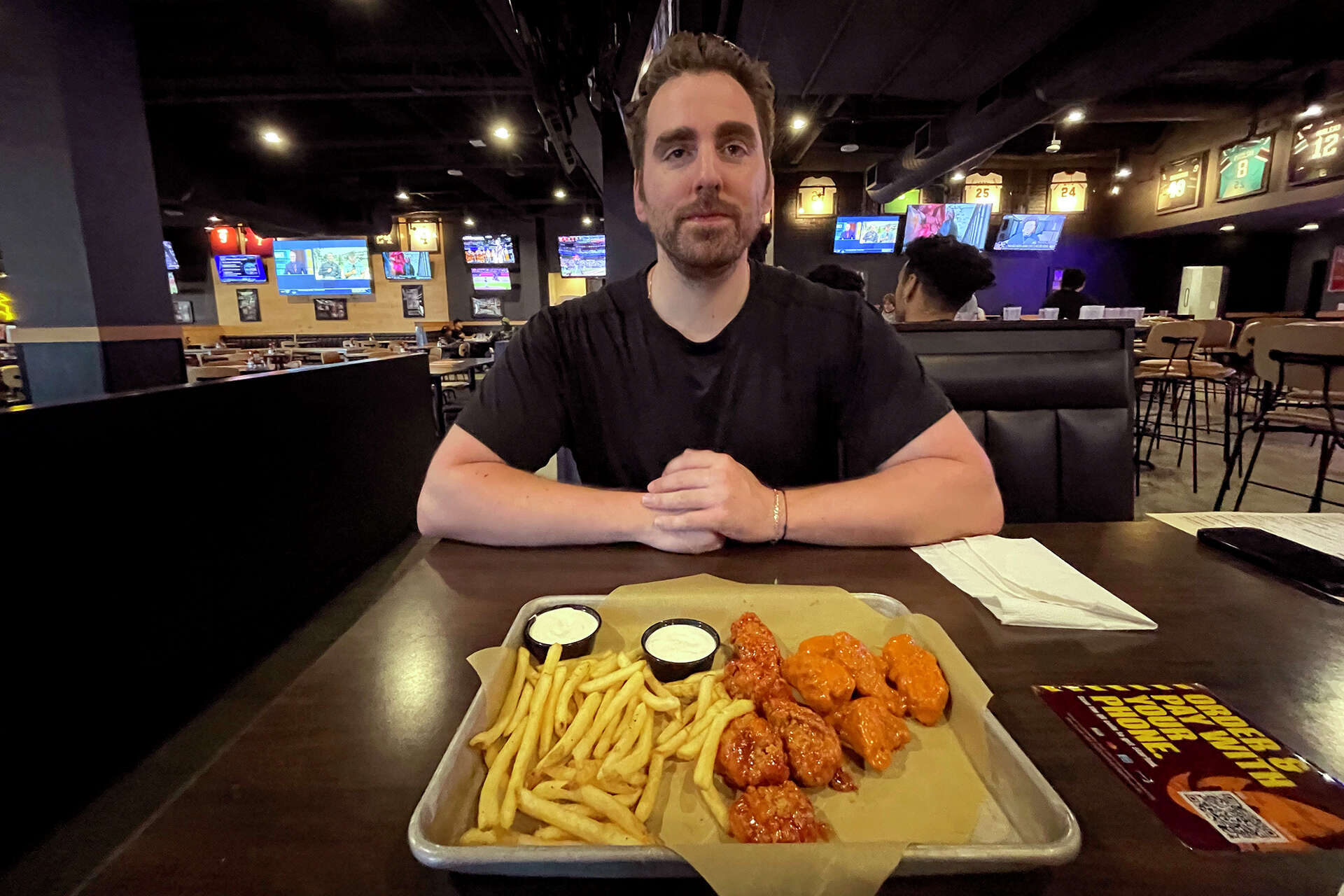 I tried to conquer a Bay Area Buffalo Wild Wings' all-you-can-eat deal