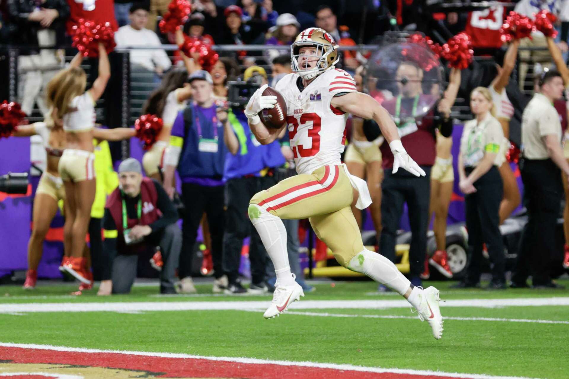 49ers’ Christian McCaffrey signs two-year, $38 million extension