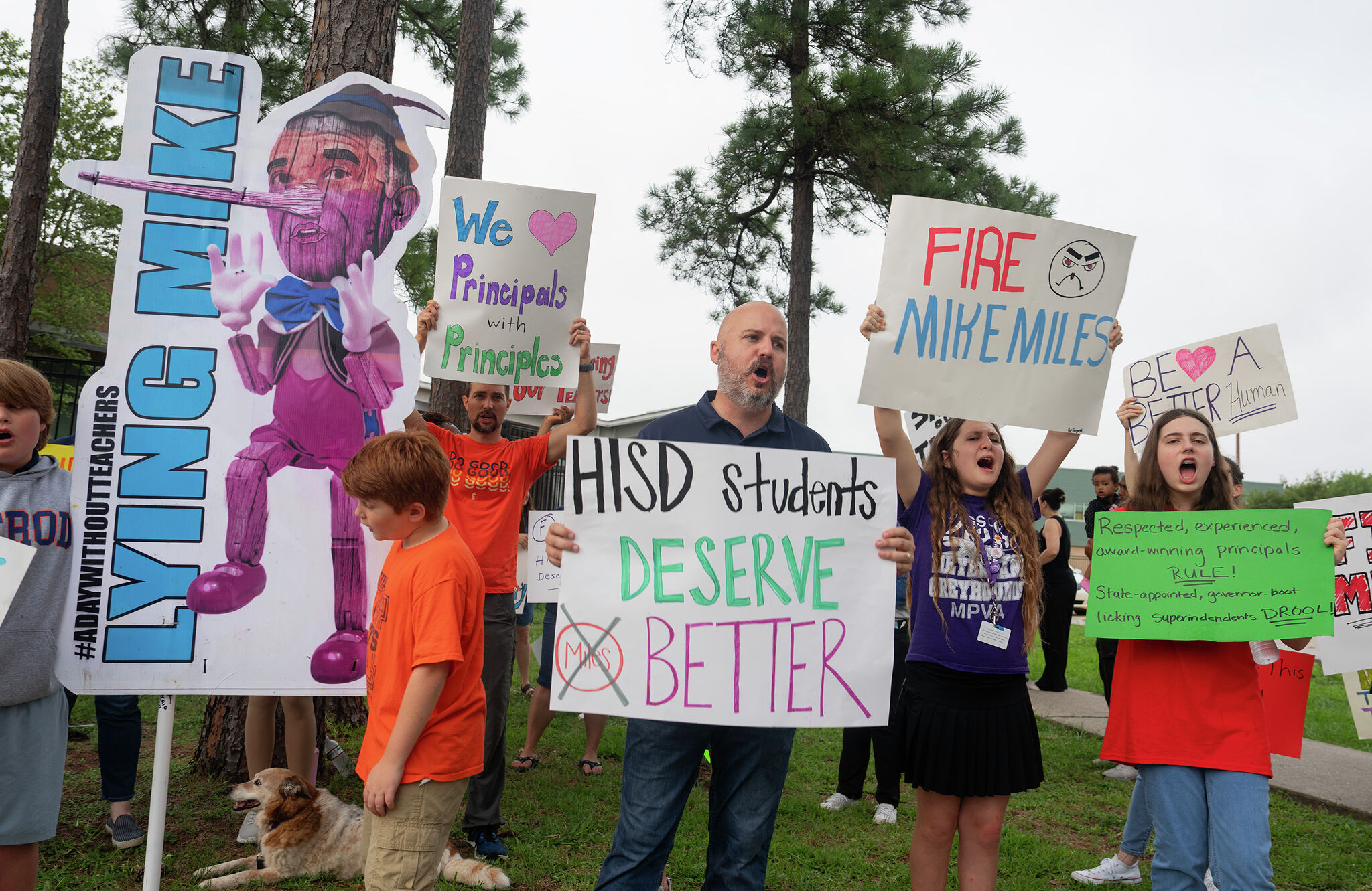 I'm an HISD parent. Here's why I'm protesting Mike Miles' takeover.