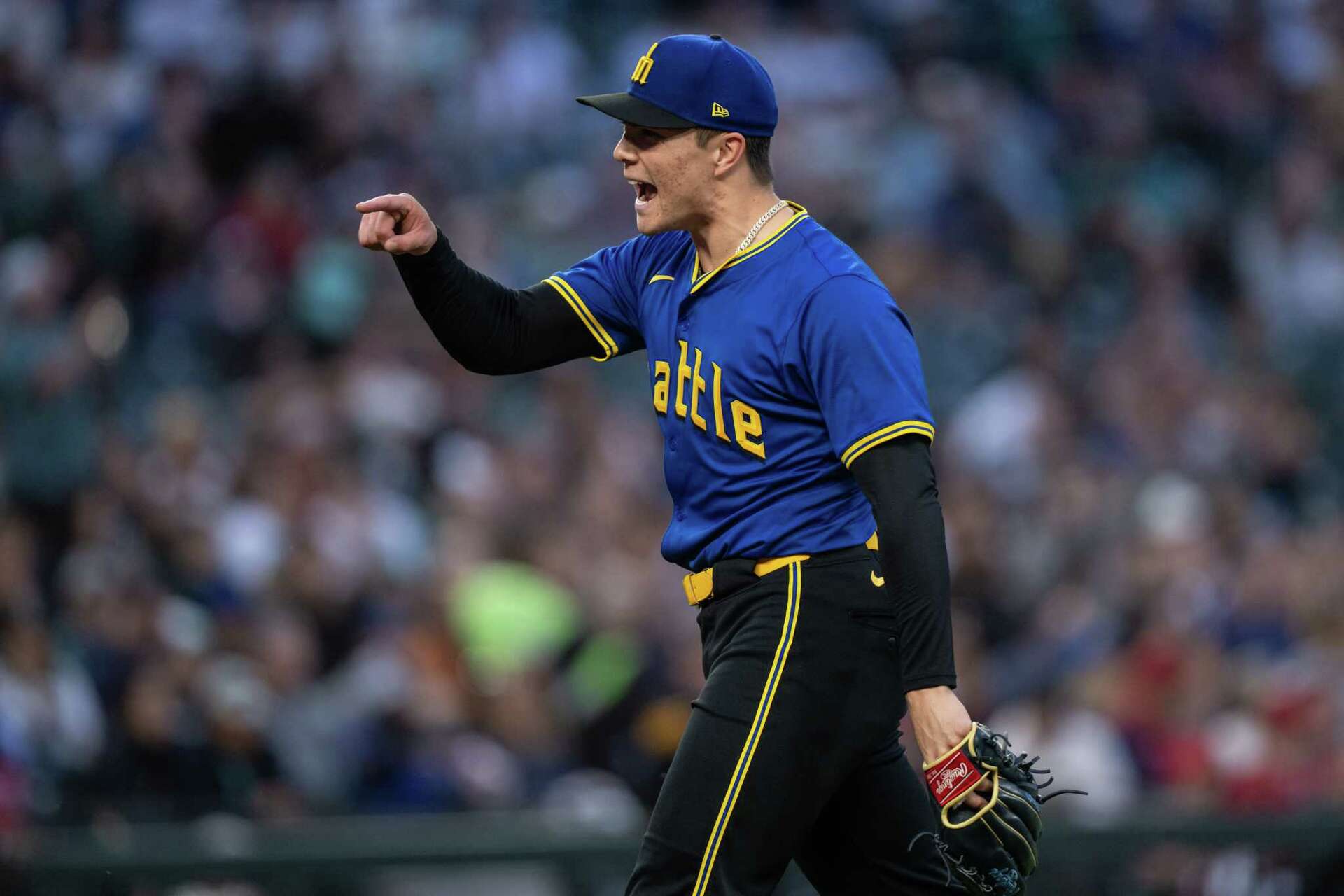 Mariners’ Bryan Woo’s unlikely path to MLB success started in Bay Area