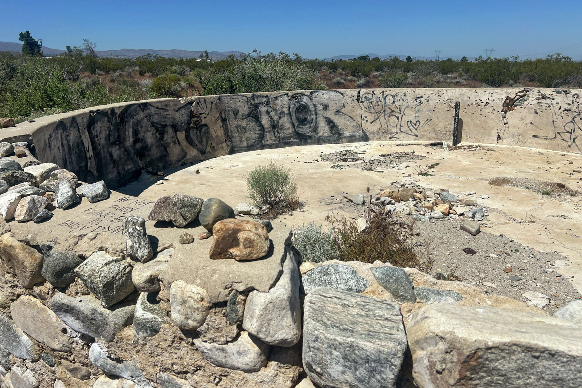 It was supposed to be a California utopia. It turned into a ghost town