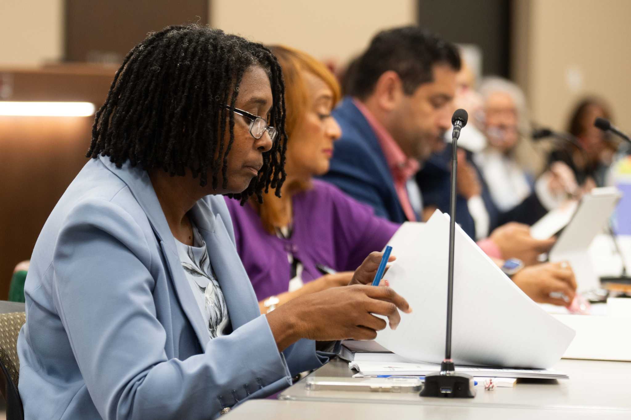 School Board Spotlight Fbisd Trustees Argue Over Grant Funded Mental