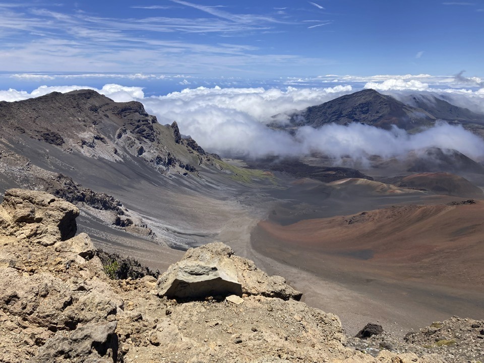 Armed man chased Calif. couple up Hawaii volcano, officials say