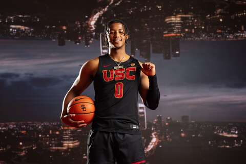 Beaumont's Wesley Yates transferring to USC basketball team