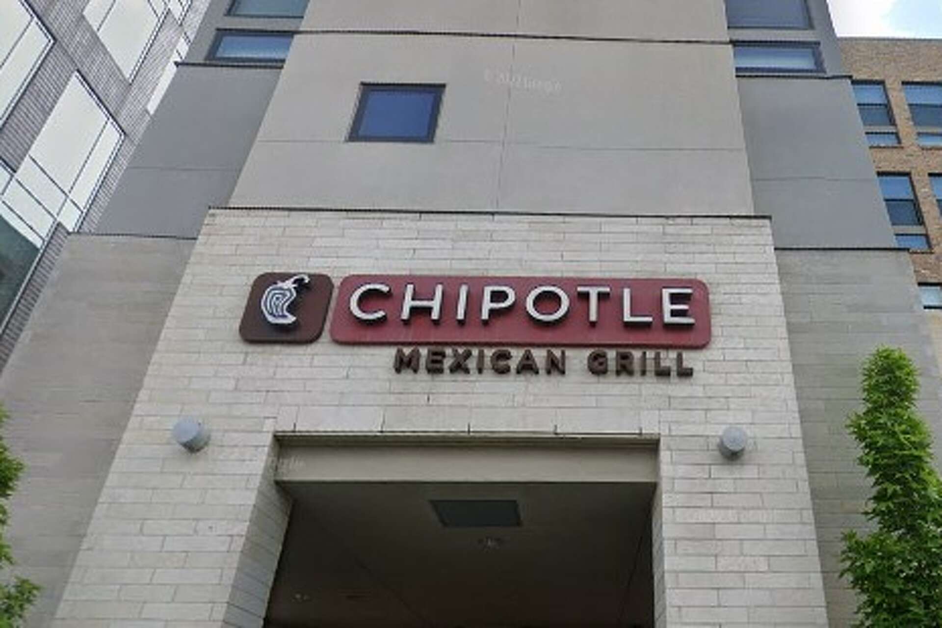 Chipotle rewards fans for made free throws during NBA Finals