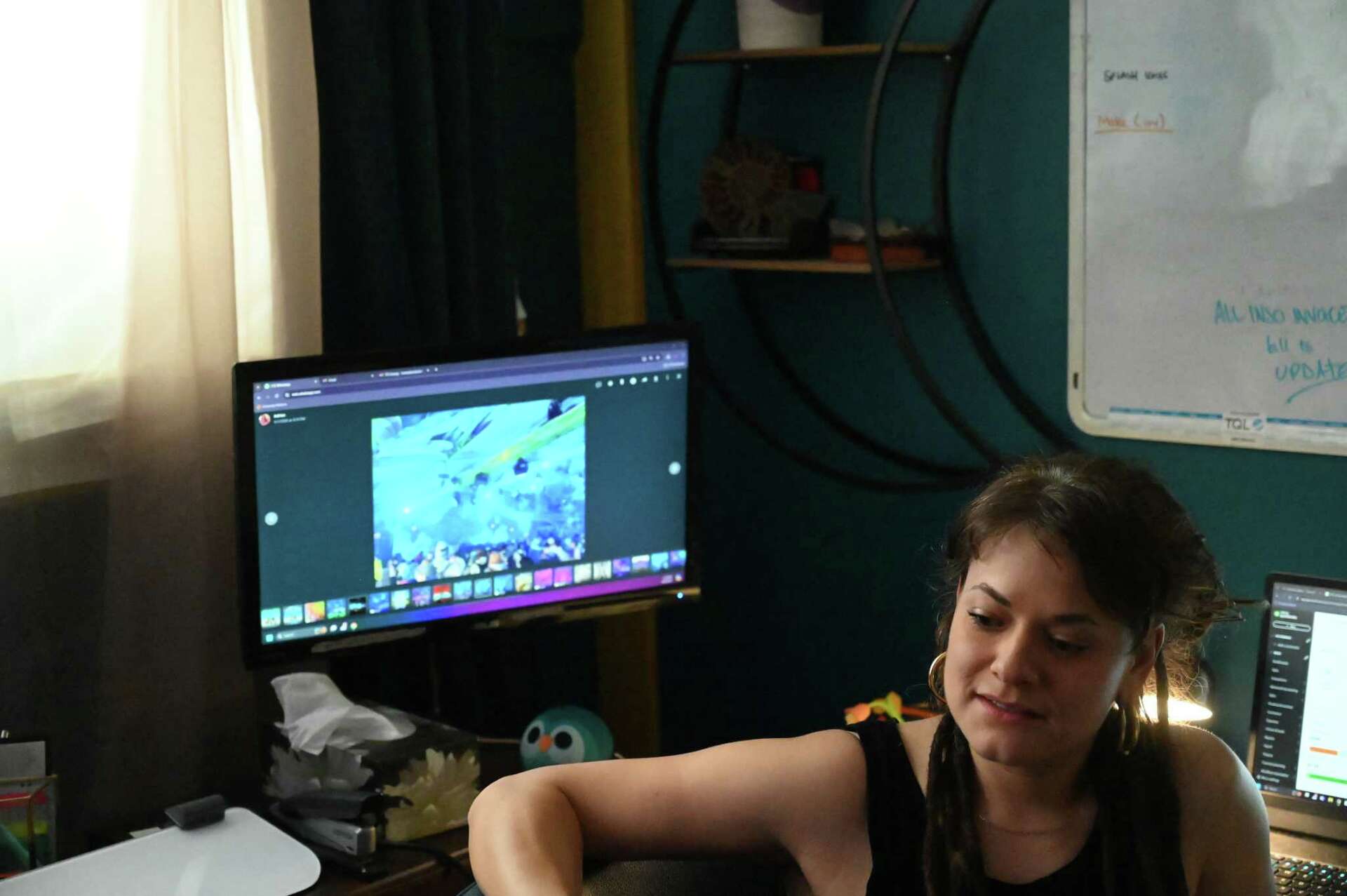 Albany designer creates psychedelic stages for top EDM festivals