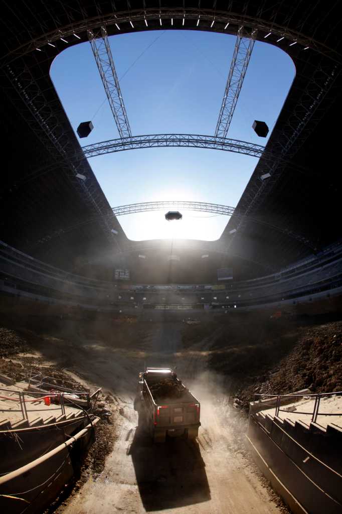 Tickets being sold for Texas Stadium implosion