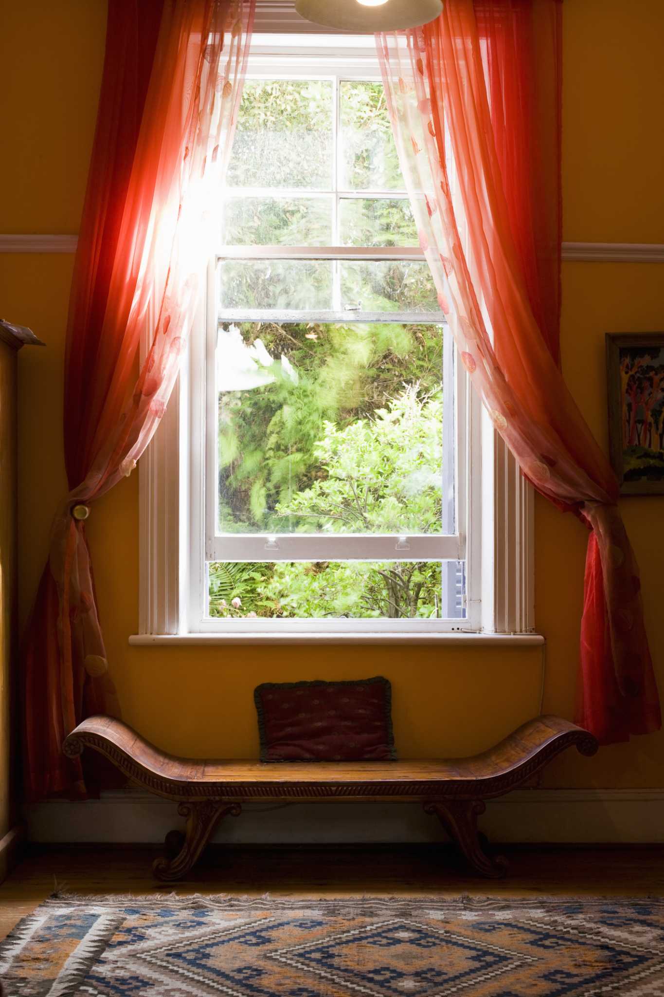 Benefits of Solar Window Screens