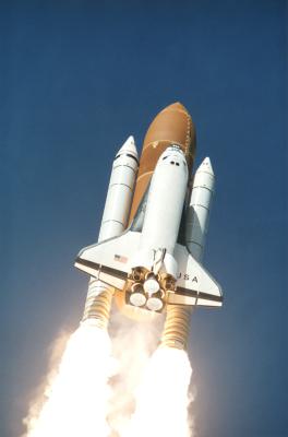how fast do space shuttles launch