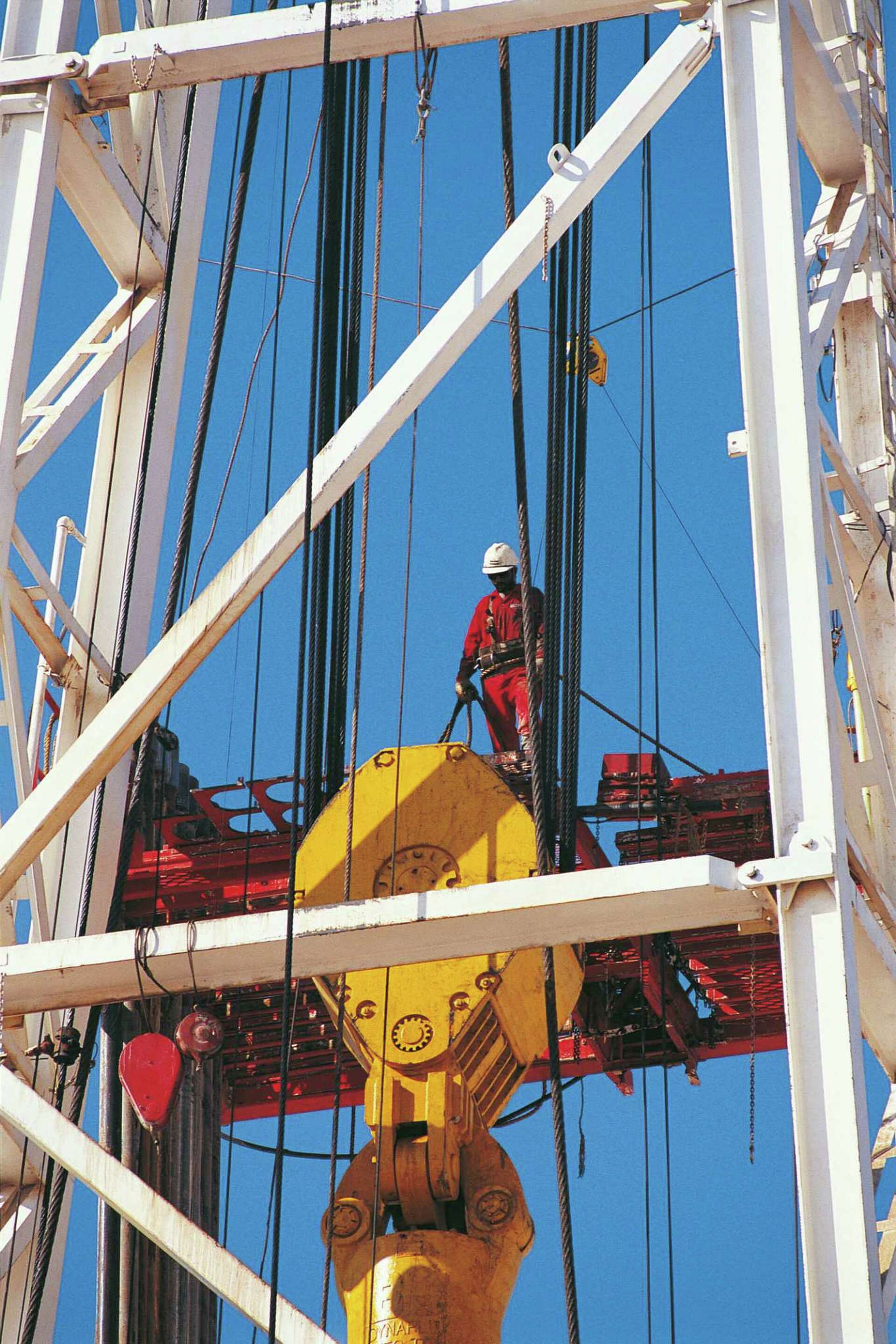 What Math Classes Are Required to Become a Petroleum Engineer?