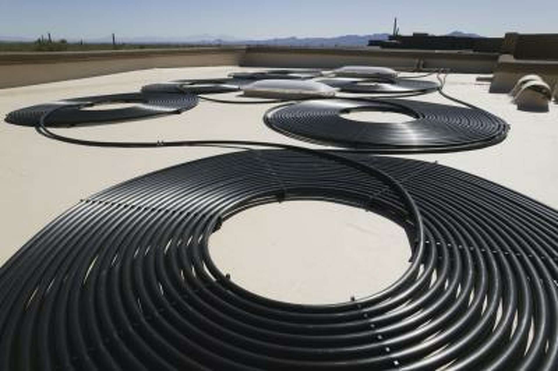 Materials That Absorb & Reflect Solar Energy