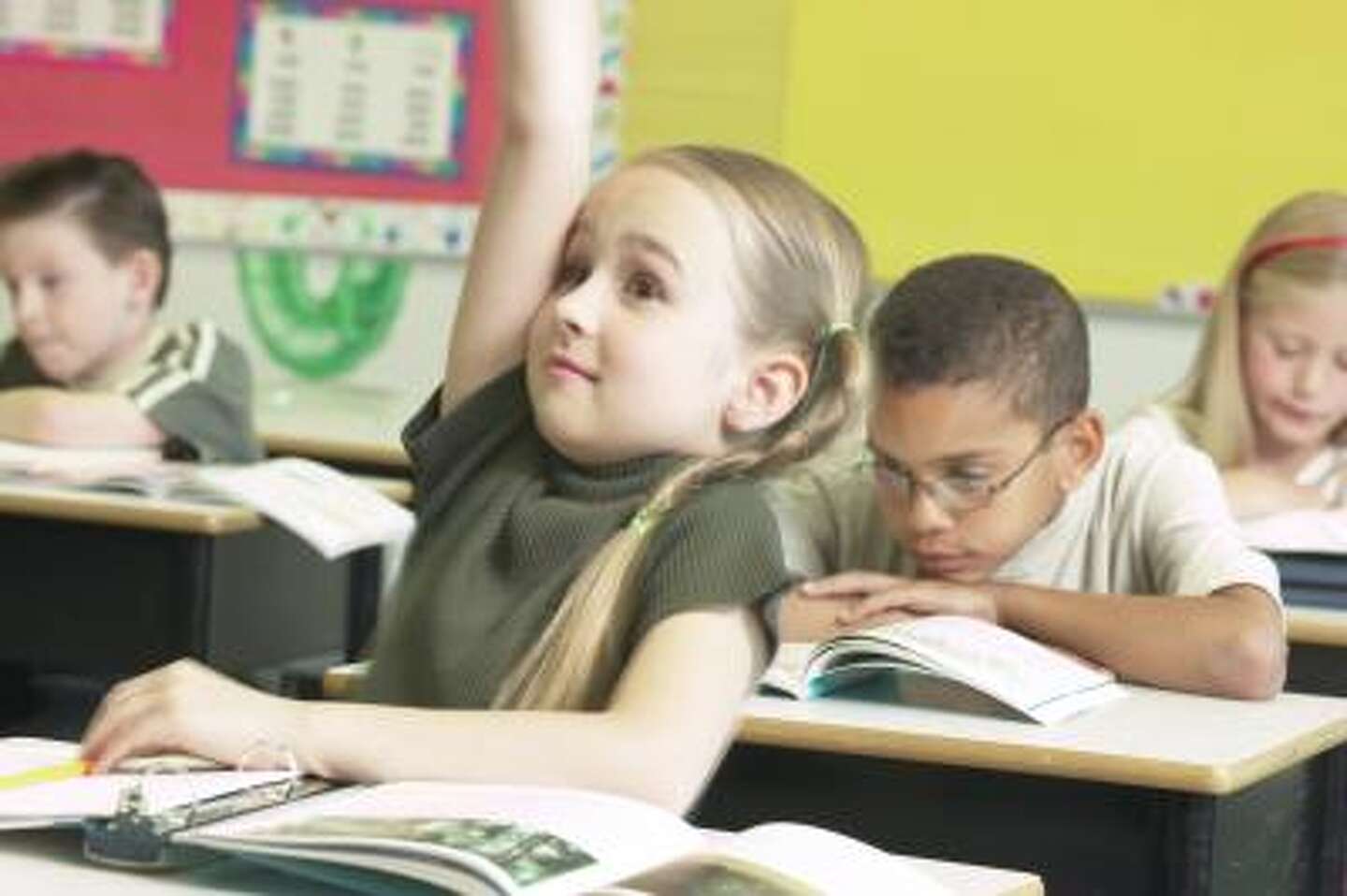 Year-Round School Advantages & Disadvantages
