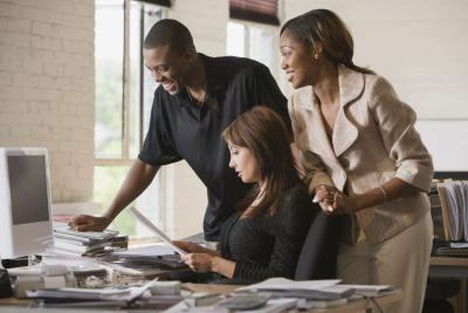 Positive & Negative Effects of Greek Life in College