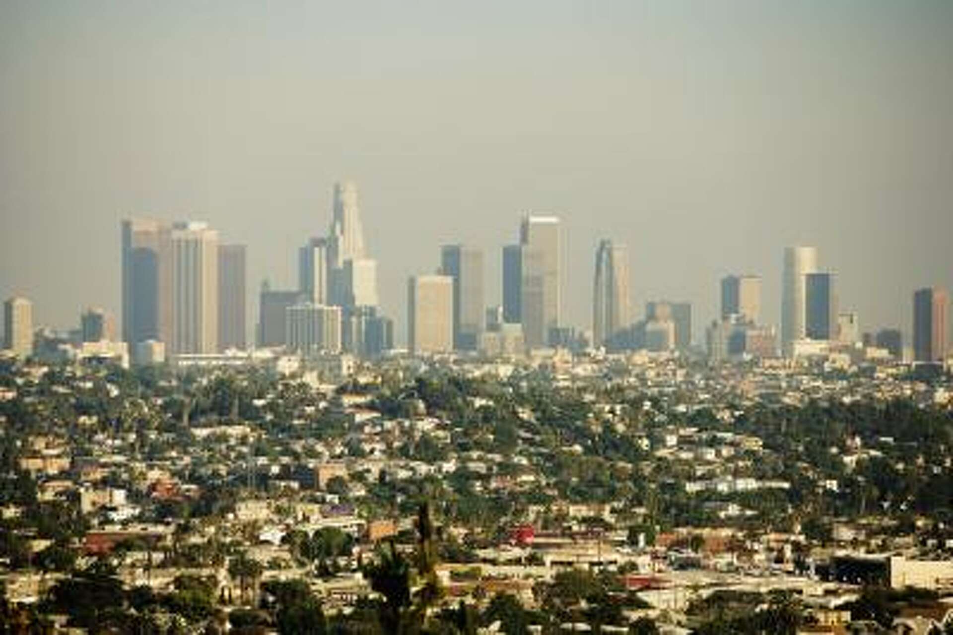 Difference Between Industrial Smog & Photochemical Smog