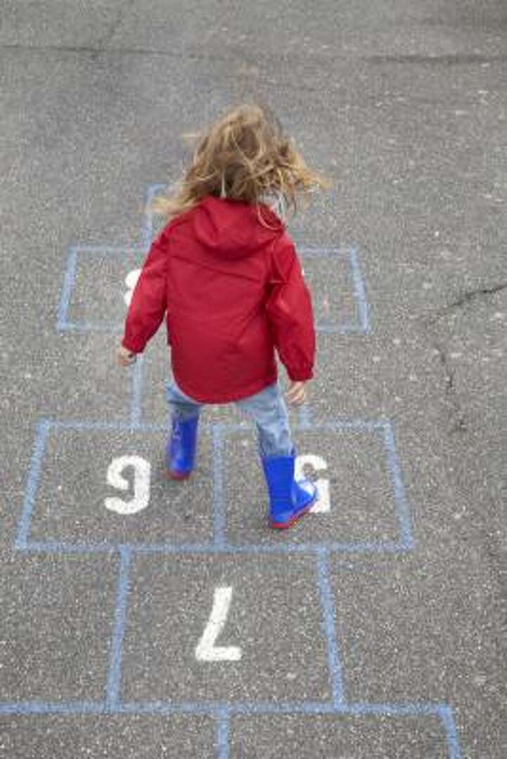 How to Teach Kindergarten Children to Count Backwards