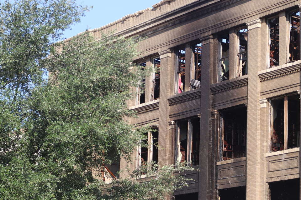 Beaumont City Council to vote on demolishing the Gilbert Building
