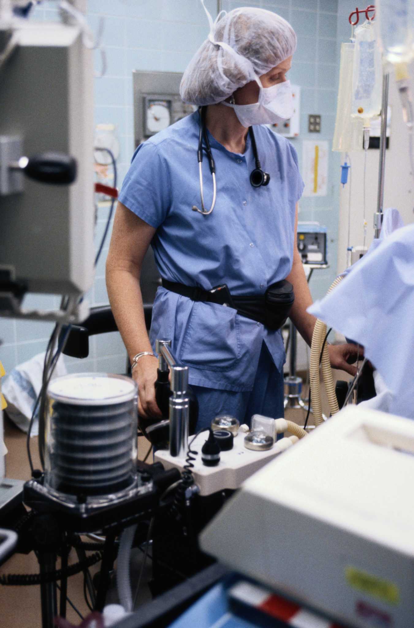 Courses to Take in Becoming an Anesthesiologist