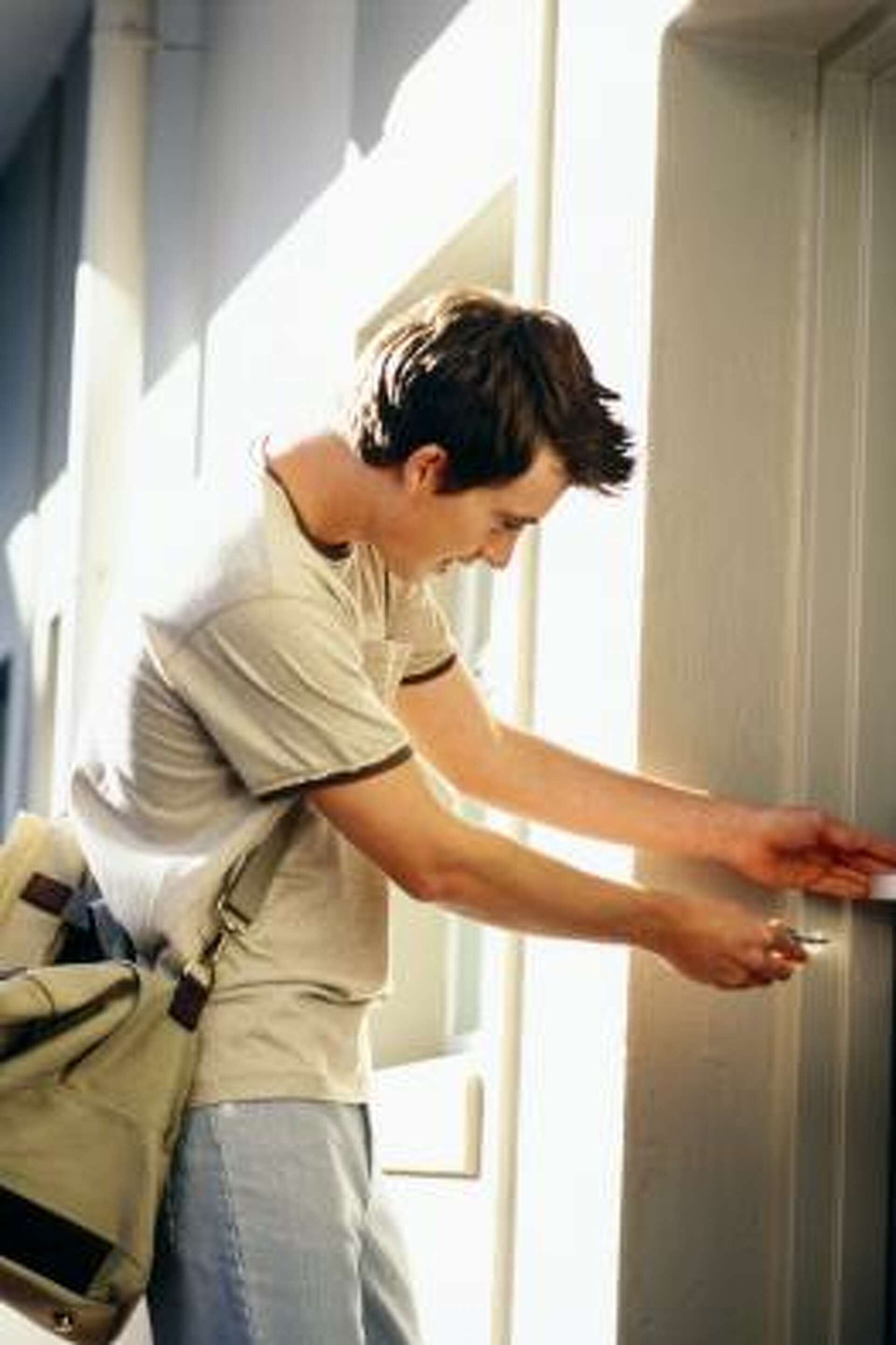 Duties & Responsibilities of Dorm Assistants