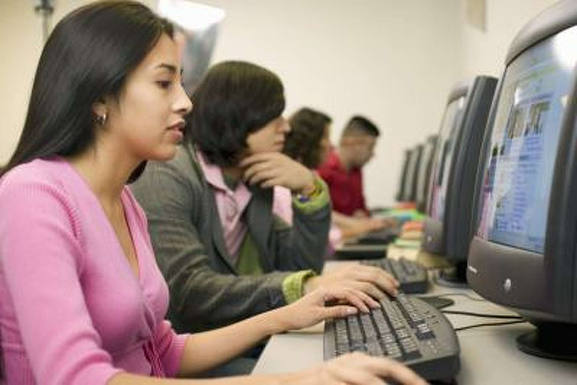 What Is the Difference Between Vocational & Technical Courses?