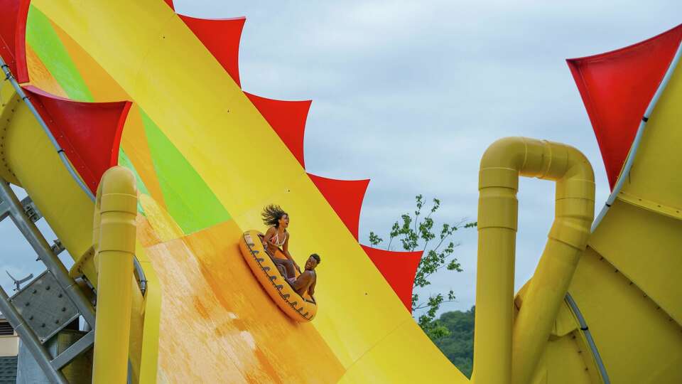 What to know about CT's water parks as Great Wolf Lodge nears debut