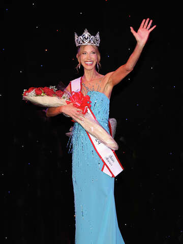 Ballroom champion, real estate broker crowned Ms. CT Senior America