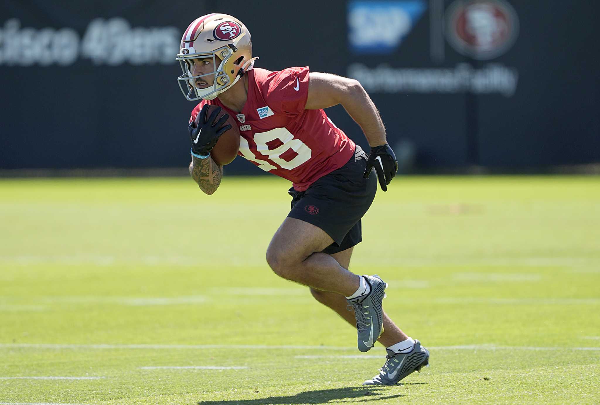 49ers’ Cody Schrader back at bottom of a depth chart but ready to rise