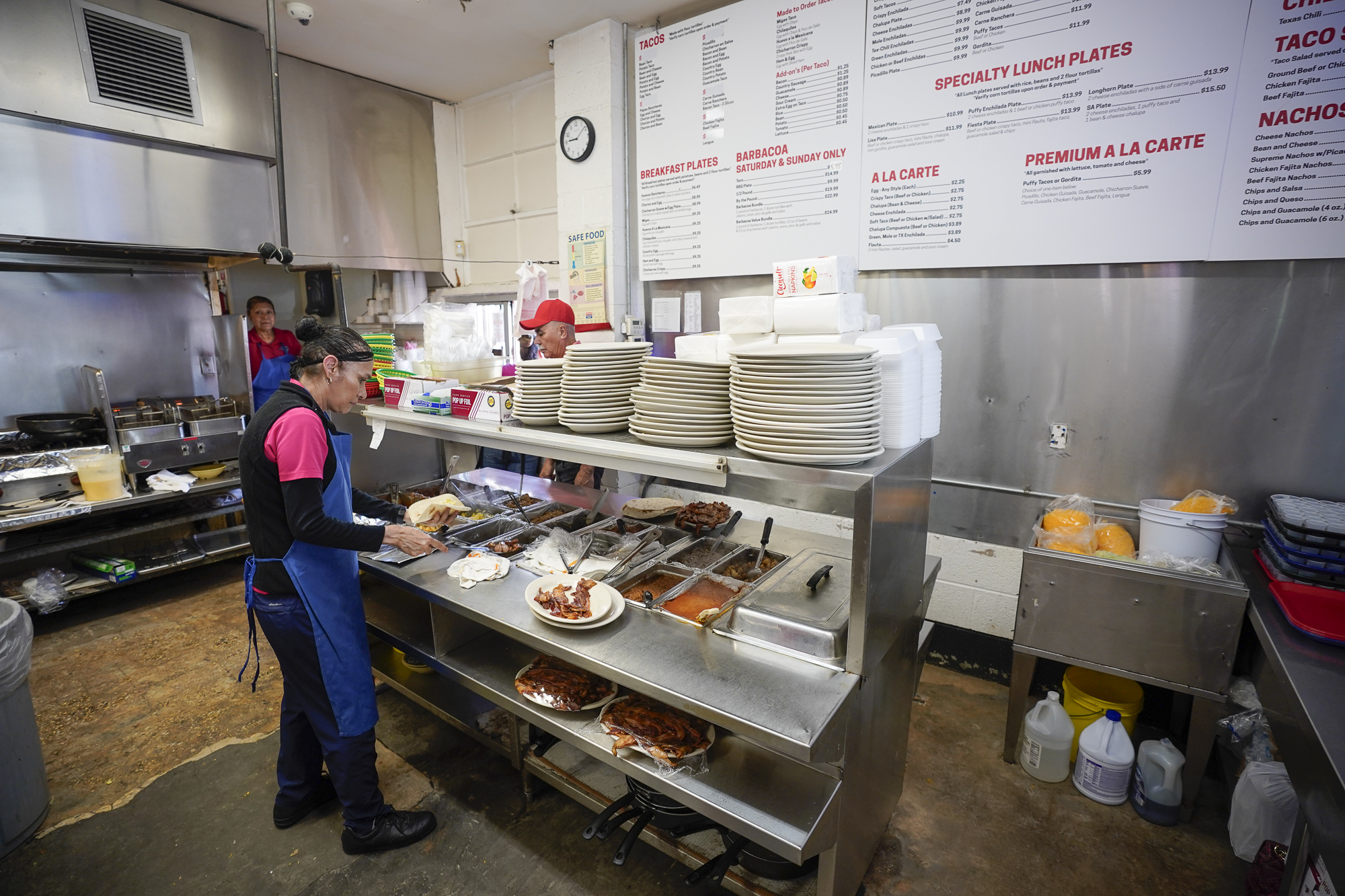 Go behind the scenes at San Antonio's No. 1 breakfast taco shop