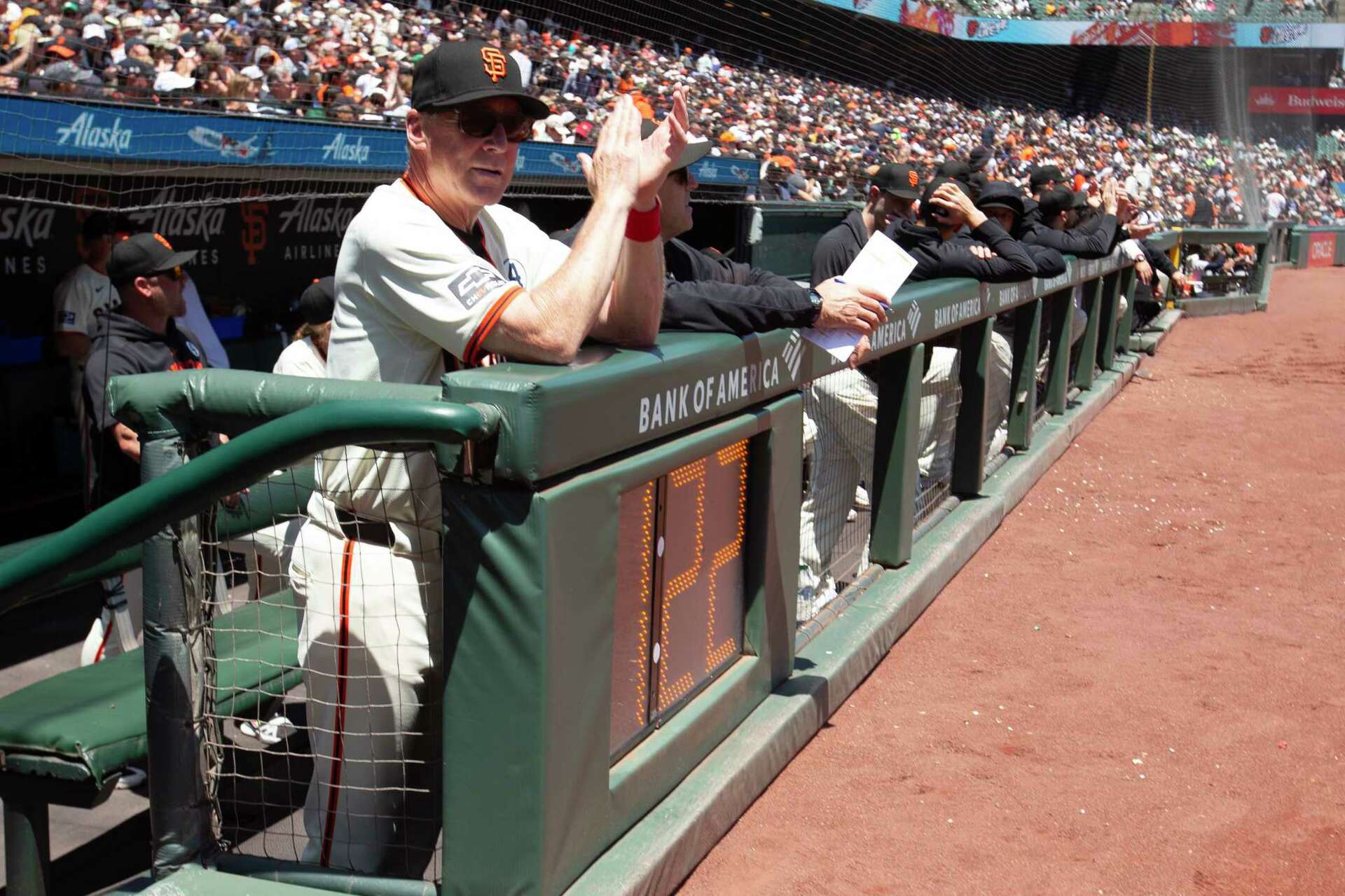 Giants-Rangers reunites old Bay Bridge series managers Melvin, Bochy