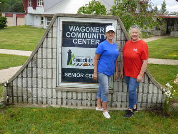 West Shore Bank leads beautification effort at Wagoner Center