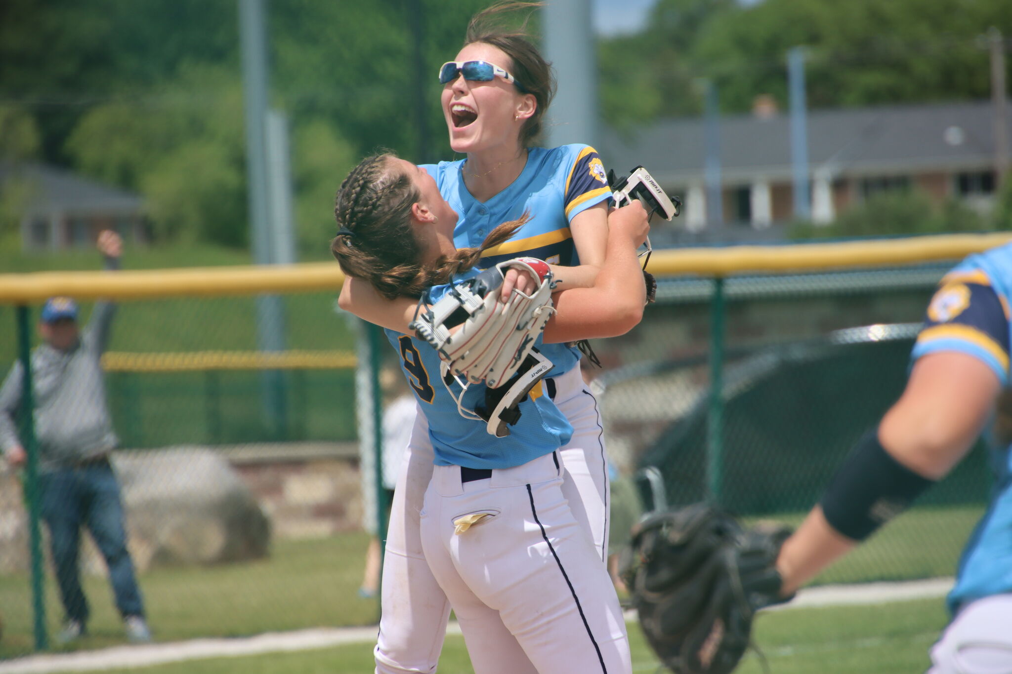 Chemics headed to CMU for quarters