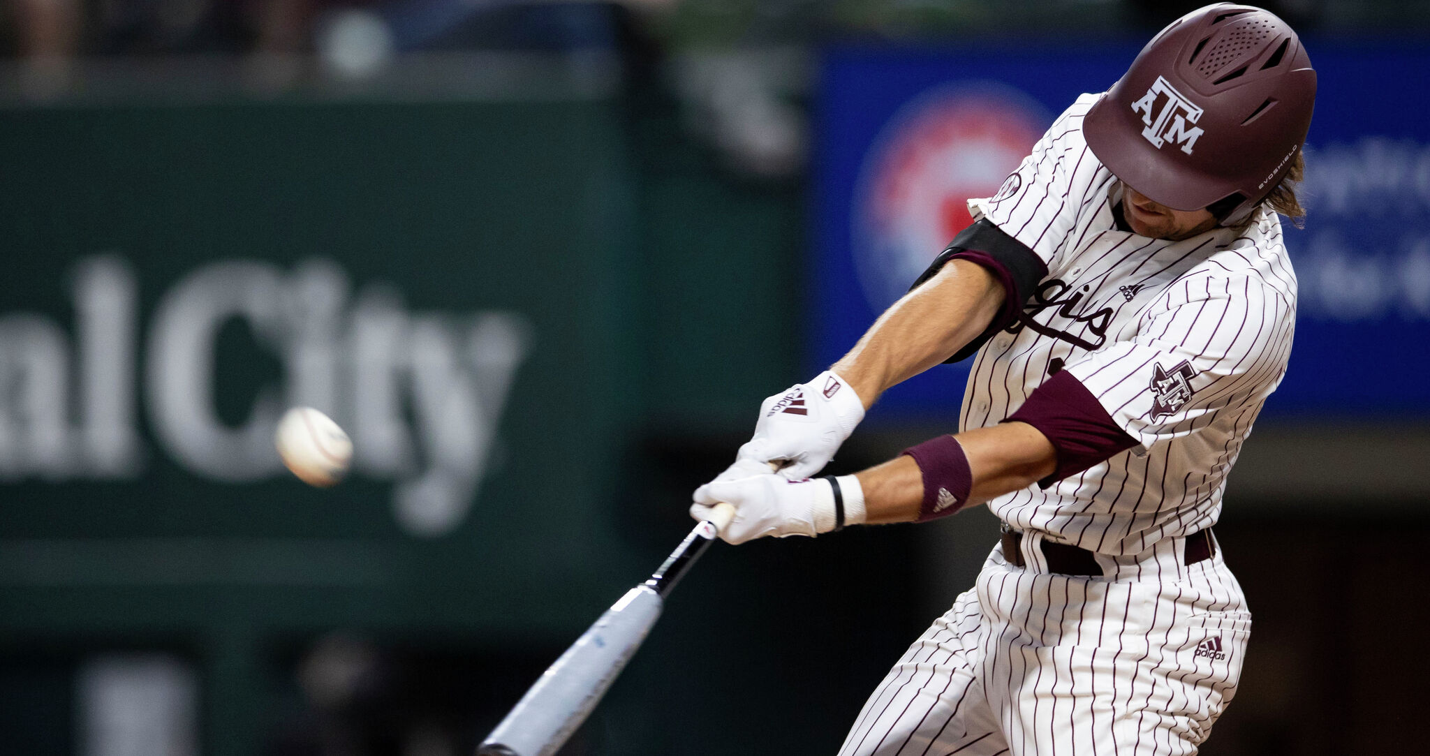Texas A&M Aggies beat Oregon Ducks in NCAA super regional