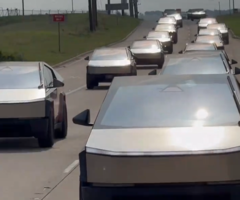 Watch: Tesla caravan dominates road to Cybertruck Rodeo