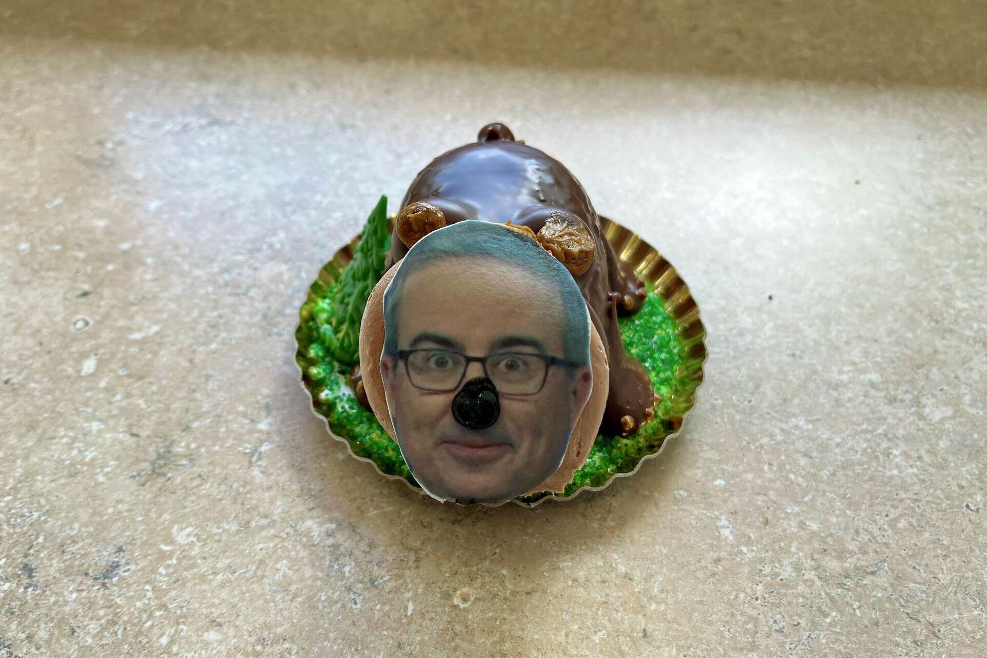 John Oliver challenges upstate bakery to make cake bears with his face