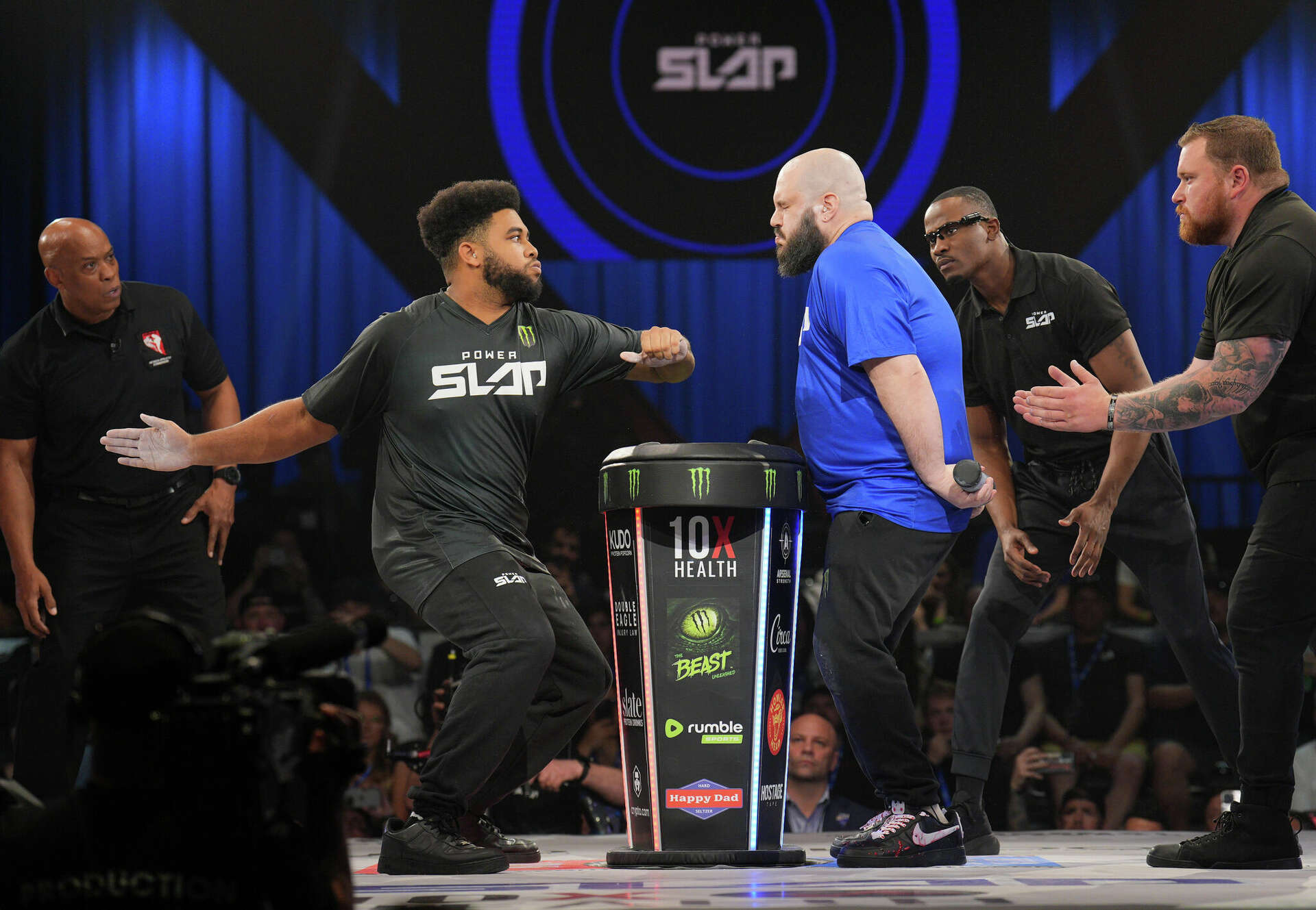 Texas is poised to license slap fights as pro sporting events