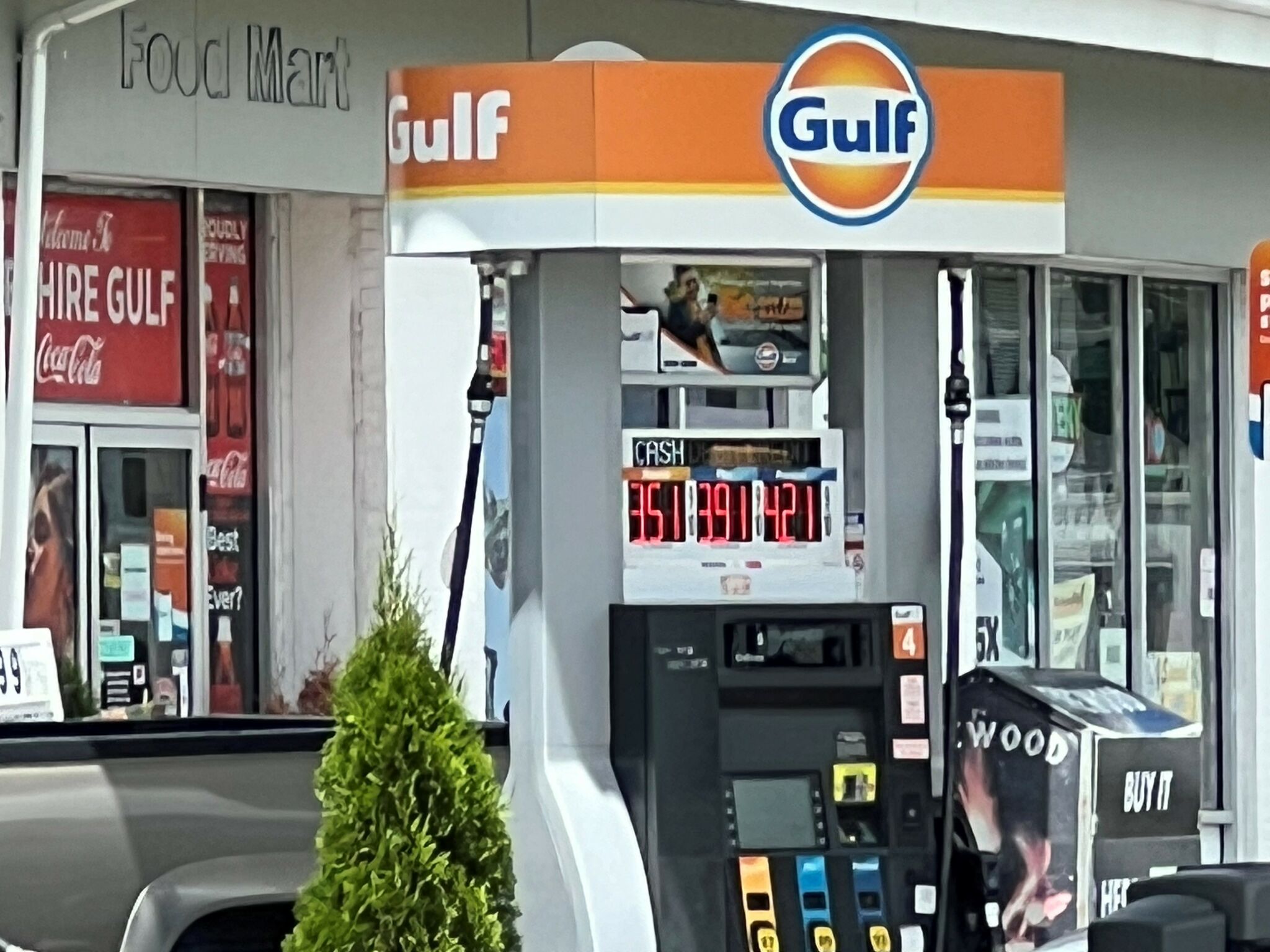 CT gas price go down 16 cents on average in a month; 5 cents last week