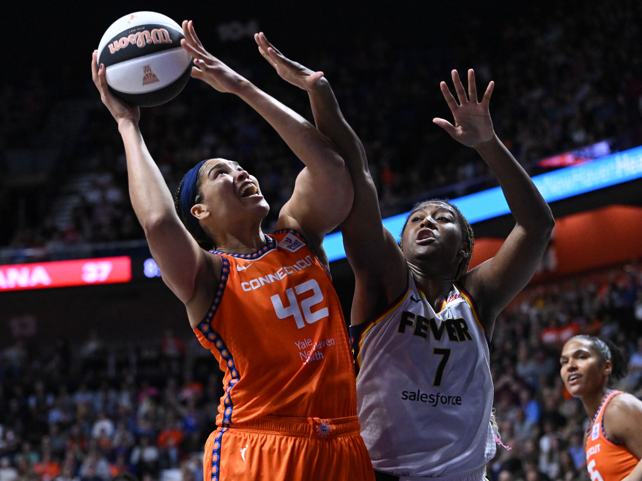 CT Sun vs. LA Sparks in WNBA game in Boston: Time, TV, what to know