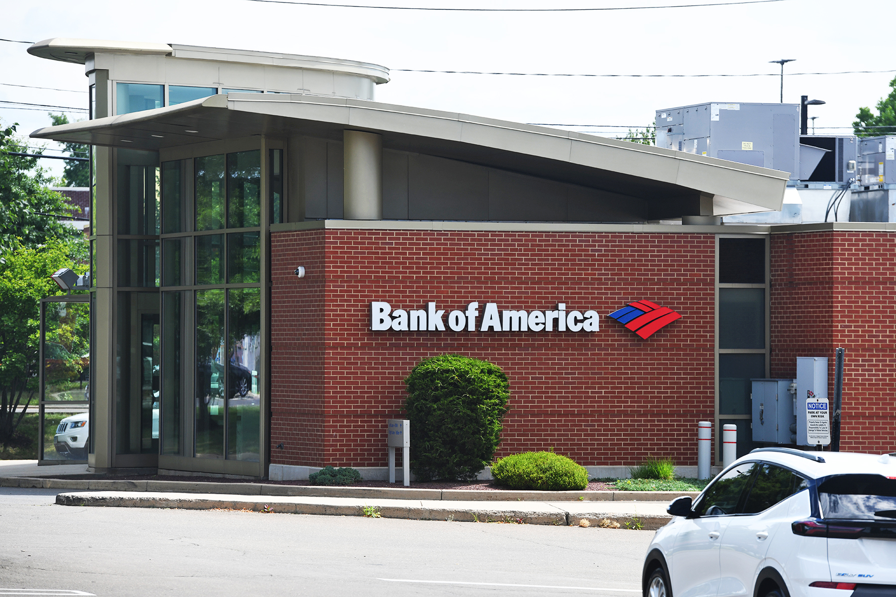 Bank of America to close branch in Connecticut Post Mall next year