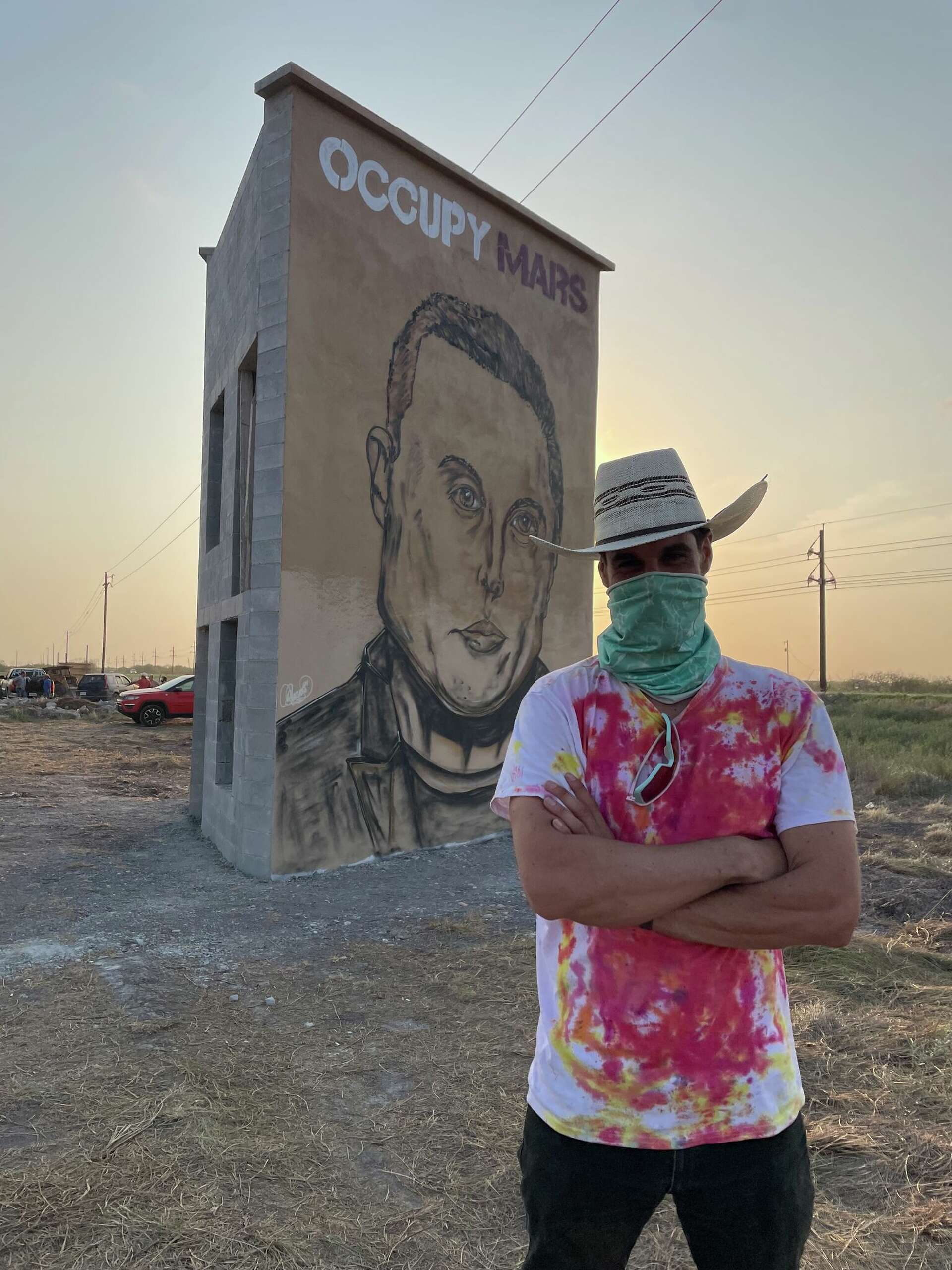 New Elon Musk meme mural catches eyes near Starbase