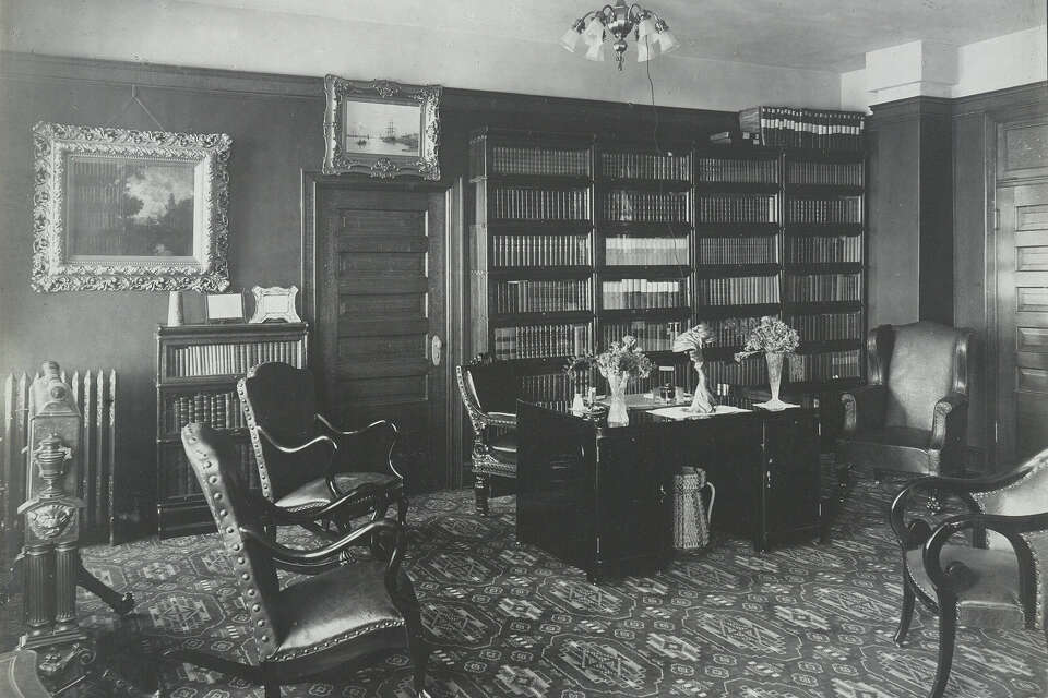 Inside the quiet, private LA club where power brokers build empires