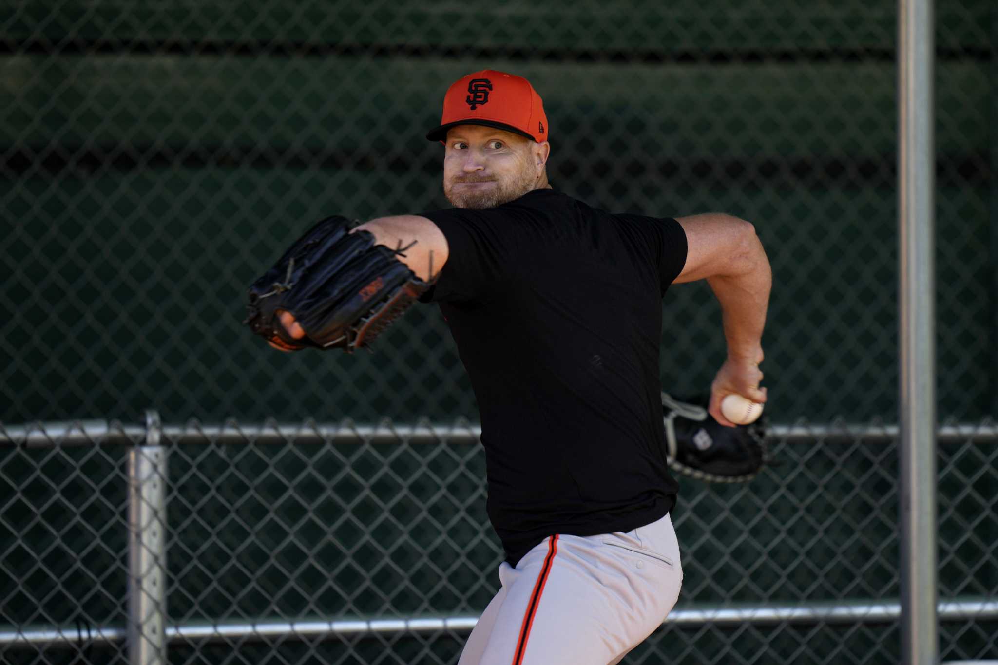 Giants’ much-needed pitching reinforcements appear to be on the way