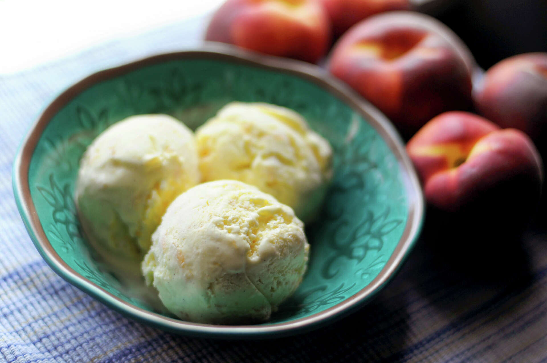 How to make the most of Texas Hill Country peach season