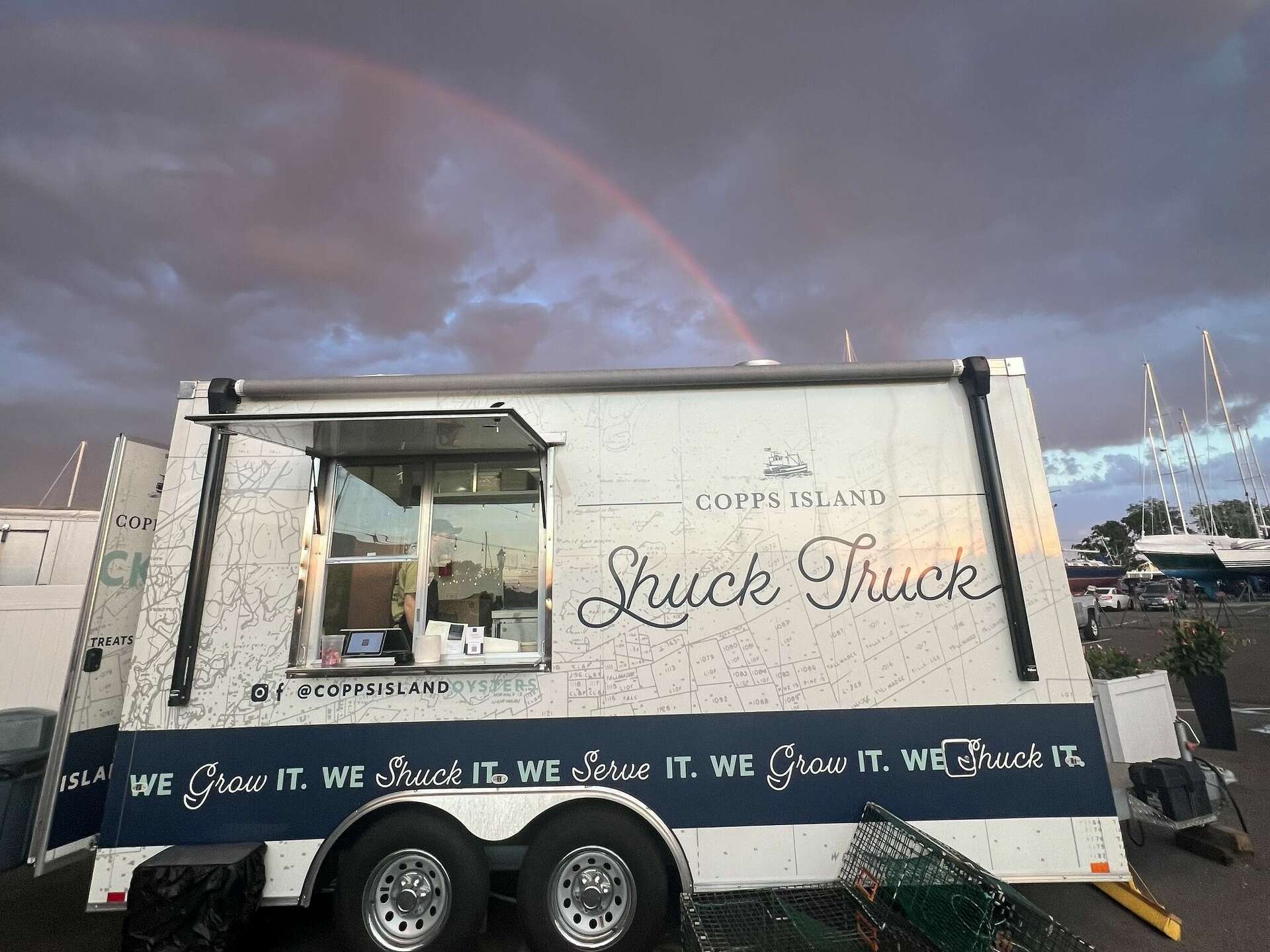 Copps Island Oyster Shack is now open at Norwalk Cove Marina