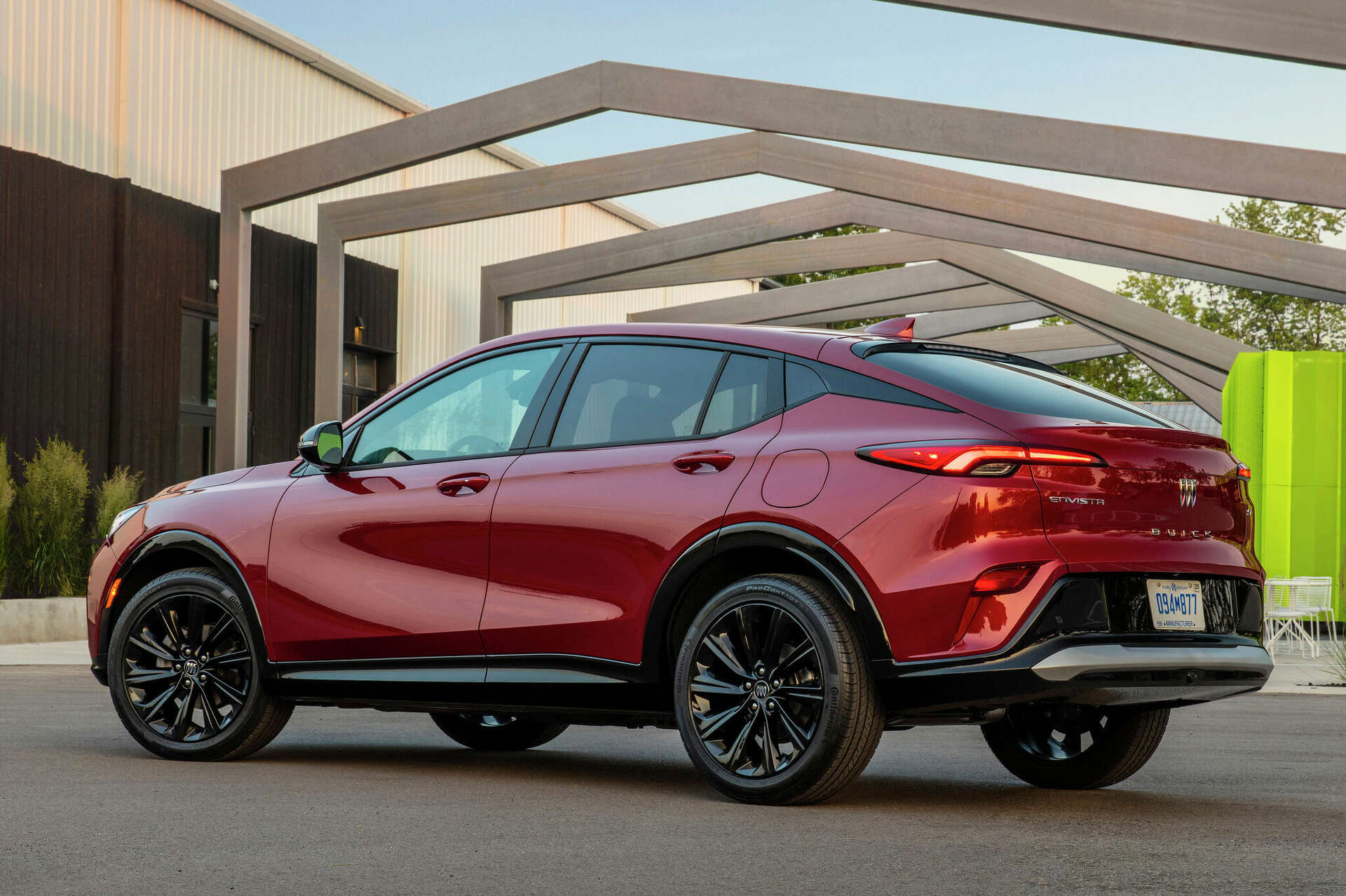 Buick’s compact Envista crossover arrives for 2024, starting at $22,40