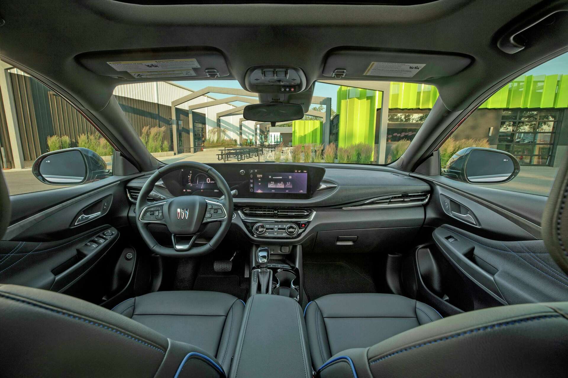 Buick’s compact Envista crossover arrives for 2024, starting at $22,40