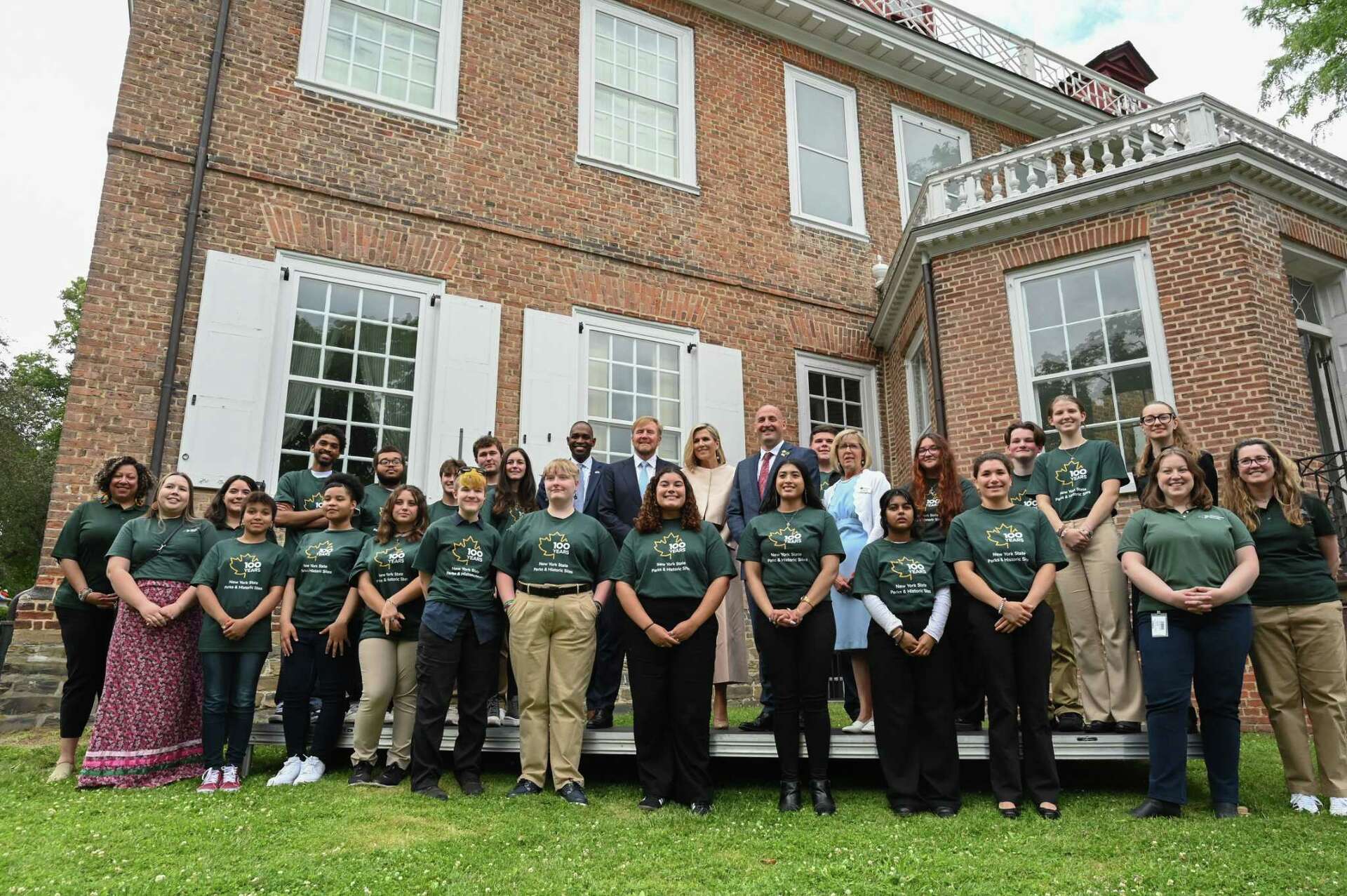 Dutch king and queen stop in Albany during U.S. visit