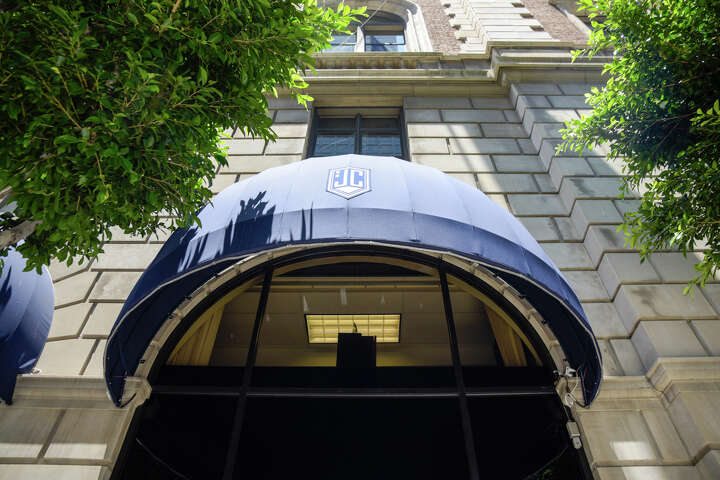 Inside the quiet, private LA club where power brokers build empires